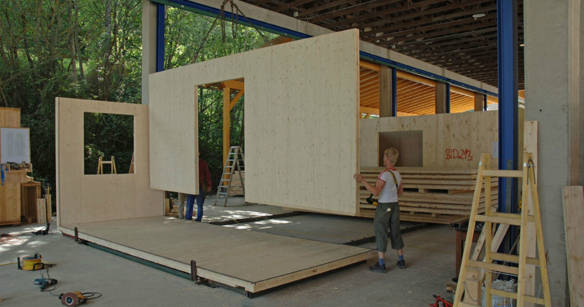 Produzione prefabbricati in legno X-lam | Abete